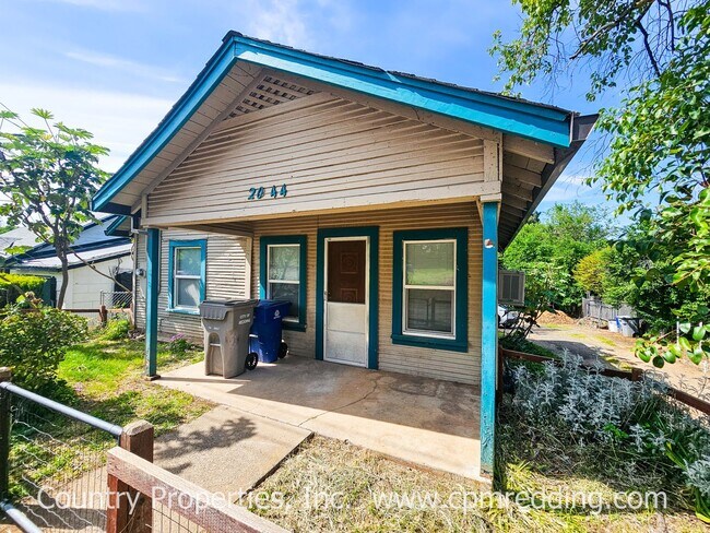 Recently Updated House in Downtown Redding... - 2044 Sacramento St ...