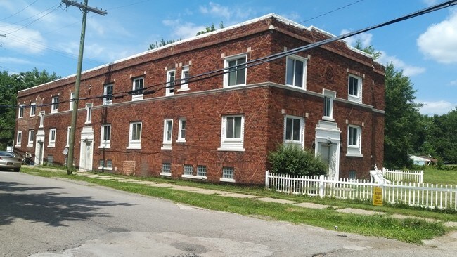 11705 Elmdale St - 11705 Elmdale St Detroit MI 48213 | Apartment Finder