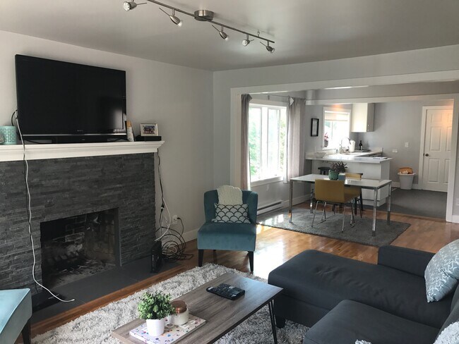 8011 12th Ave NE - 8011 12th Ave NE Seattle WA 98115 | Apartment Finder