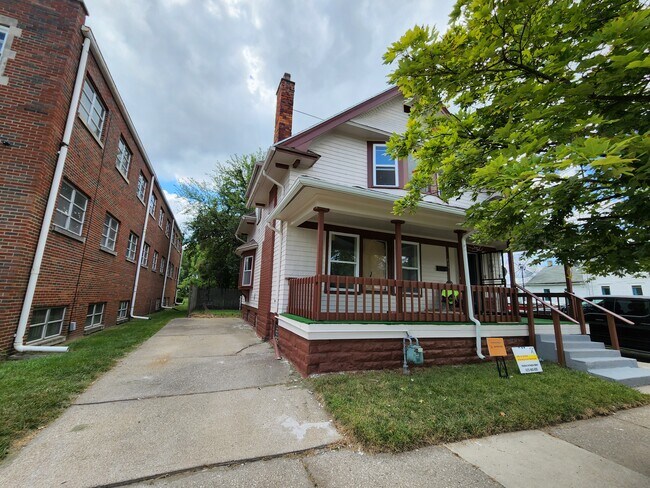 711 Vance St - 711 Vance St Toledo OH 43604 | Apartment Finder