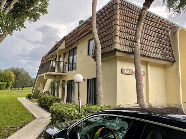 11586 Royal Palm Blvd - 11586 Royal Palm Blvd Coral Springs FL 33065 ...