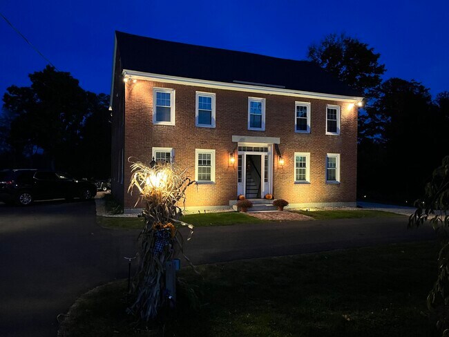 381 Daniel Webster Hwy - 381 Daniel Webster Hwy Merrimack NH 03054 ...