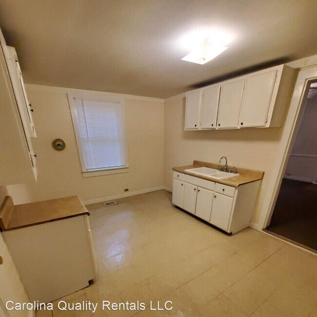 2 br, 1 bath House - 909 South Carolina Ave - 909 S Carolina Ave ...