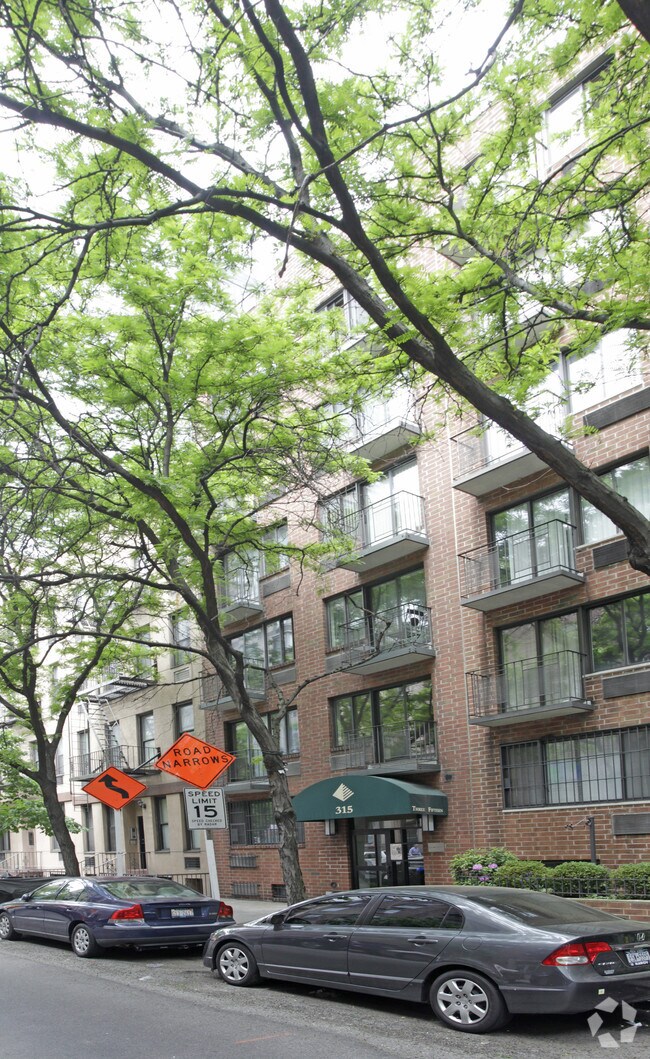 315 East 85th Street - 315 E 85th St New York NY 10028 | Apartment Finder