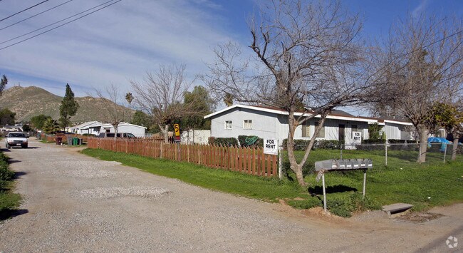 21840 Dracaea Ave - 21840 Dracaea Ave Moreno Valley CA 92553 ...