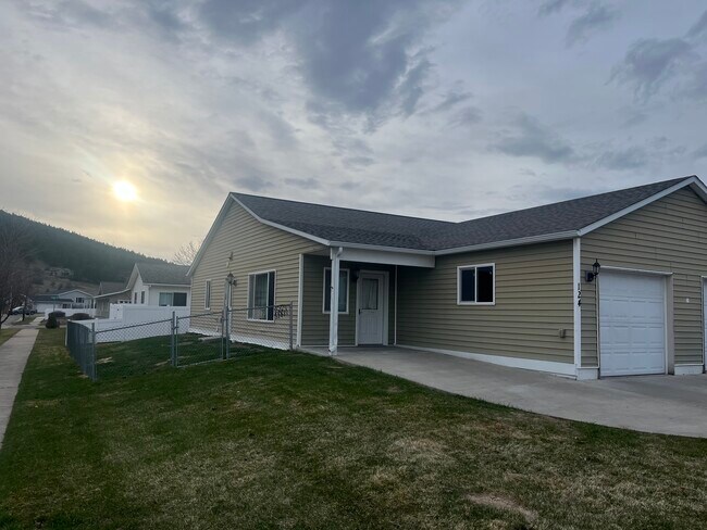 124 Boise Ave - 124 Boise Ave Kalispell MT 59901 | Apartment Finder