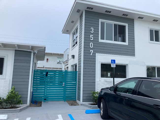 3507 Broadway - 3507 Broadway West Palm Beach FL 33407 | Apartment Finder