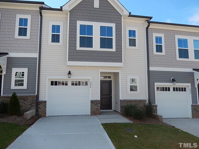 806 Oak Center Dr - 806 Oak Center Dr Raleigh NC 27610 | Apartment Finder