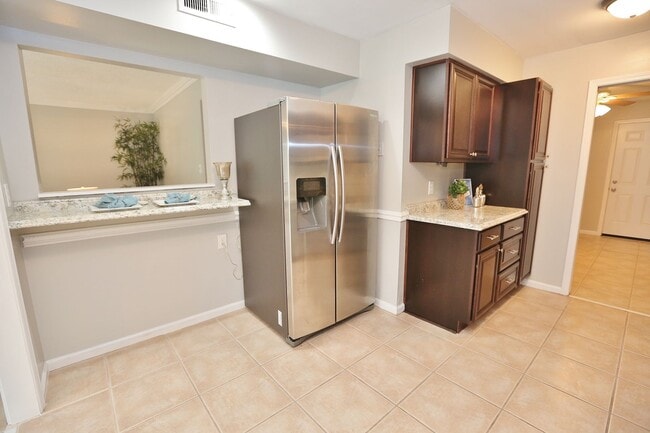 MUST SEE! Charming 3-Bedroom Townhome in Thoroughgood! 1-Car Attached ...