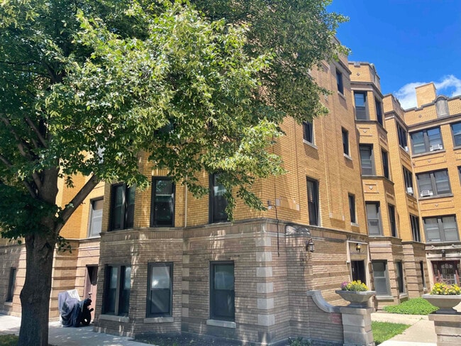 5958 W Fillmore St - 5958 W Fillmore St Chicago IL 60644 | Apartment Finder