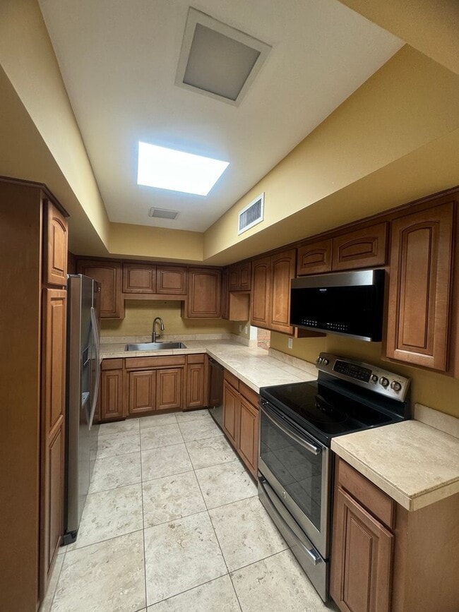 Sophisticated Catalina Foothills Sanctuary: Premium 3-Bedroom Townhome ...