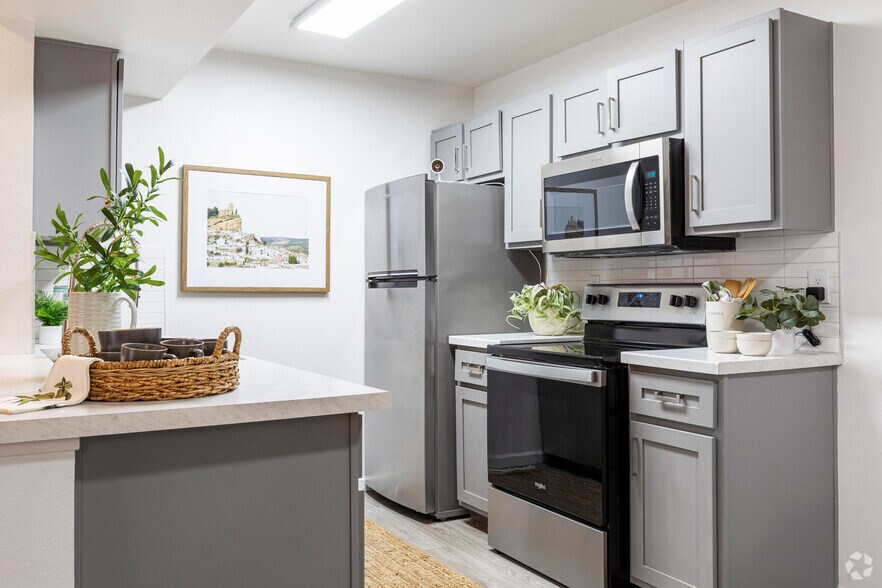 Lumen - 701 Stephen Moody St SE Albuquerque NM 87123 | Apartment Finder