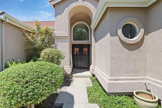 BROOKSIDE STOCKTON 3 BEDROOM HOME 2 CAR GA... - 3349 Willowbrook Cir ...