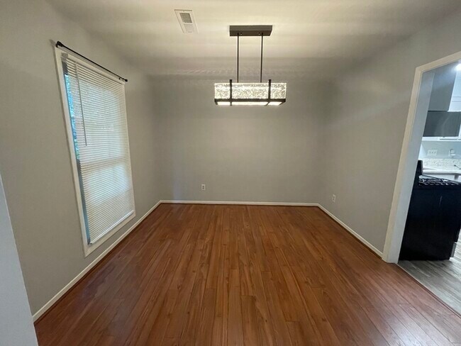 Beautiful 3b Room!Move in ready! - 4507 Lake Jeanette Rd Greensboro NC ...