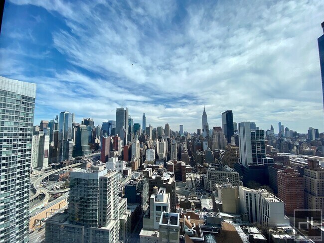 WEST 36 STREET - 515 W 36th St. New York NY 10018 | Apartment Finder