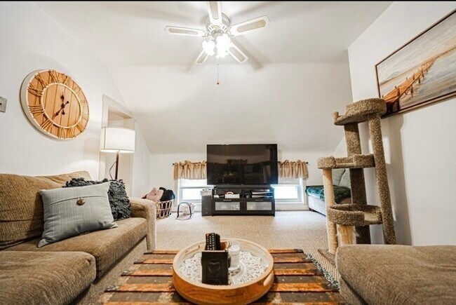 103 Main St - 103 Main St Fairhaven MA 02719 | Apartment Finder