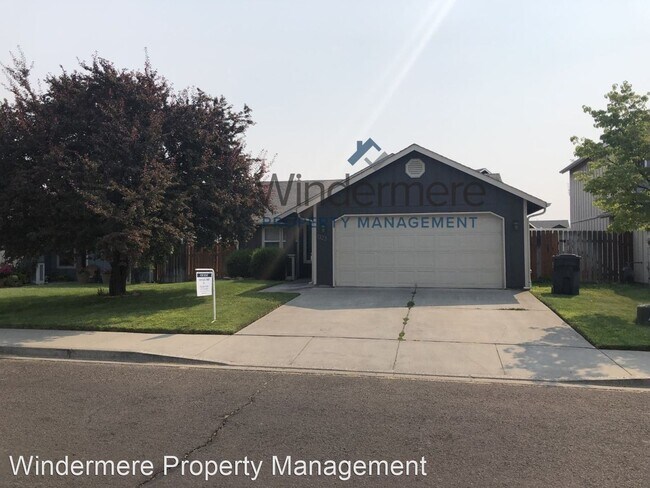 3 br, 2 bath House - 1323 SE Newgate Drive - 1323 SE Newgate Dr College ...