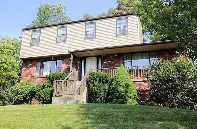 1628 Queens Dr, South Park Township, PA, 1... - 1628 Queens Dr South ... 1628 Queens Dr, South Park Township, PA, 1... - 1628 Queens Dr South ...