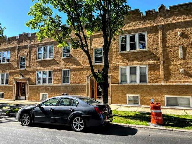 5834 W Barry Ave - 5834 W Barry Ave Chicago IL 60634 | Apartment Finder