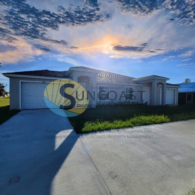 Sun-filled New 2BD/2BA Home In Cape Coral ... - 3411 Skyline Blvd Cape Coral FL 33914 ...