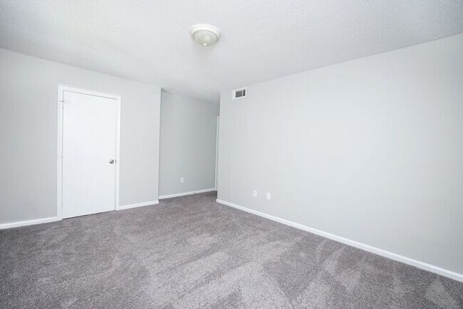 MOVE IN SPECIAL: HALF OFF FIRST MONTHS RENT! - 9309 Sprinkle Ln ...