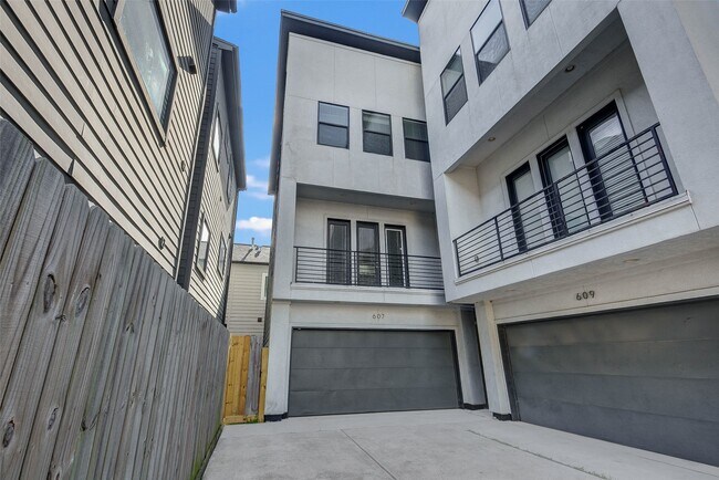 607 Sydnor St - 607 Sydnor St Houston TX 77020 | Apartment Finder