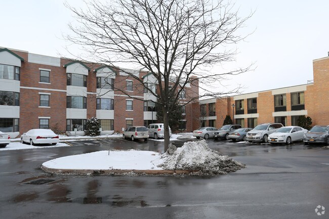 River Edge Manor - 535 Mount Hope Ave Rochester NY 14620 | Apartment Finder