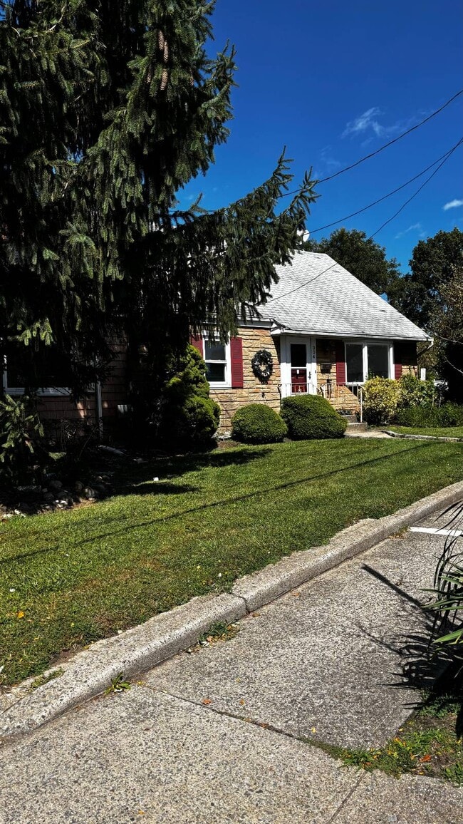 304 W Old Country Rd - 304 W Old Country Rd Hicksville NY 11801 ...