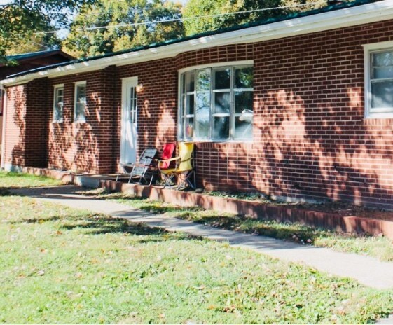 2762 US Highway 421 N - 2762 US Highway 421 N Boone NC 28607 ...