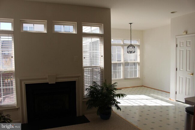 7337 Oldham Leeds Way - 7337 Oldham Leeds Way Springfield VA 22150 ...