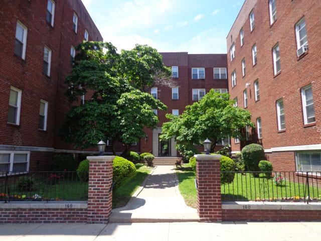 Long Lane Apartments - 160 Long Ln Upper Darby PA 19082 | Apartment Finder