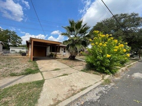307 Latch Dr - 307 Latch Dr San Antonio TX 78213 | Apartment Finder