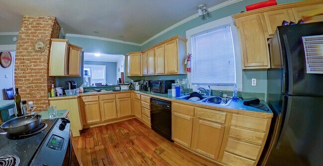Huge House! Two Kitchens + Off-Street Park... - 826 Vattier Street ...