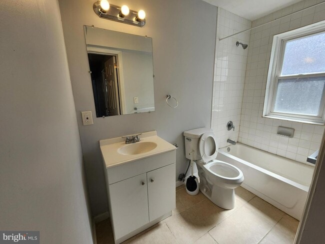 164 Division St - 164 Division St Trenton NJ 08611 | Apartment Finder