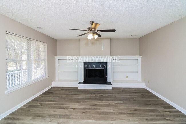 ONE MONTH FREE RENT - RENTLY HUB ID # 118292 - 3345 Glen Hollow Dr Rex ...