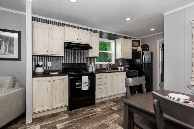 Hillcrest Crossings - 100 Lorraine Dr Lower Burrell PA 15068 ...
