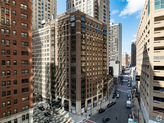 900 North Rush - 900 N Rush St Chicago IL 60611 | Apartment Finder