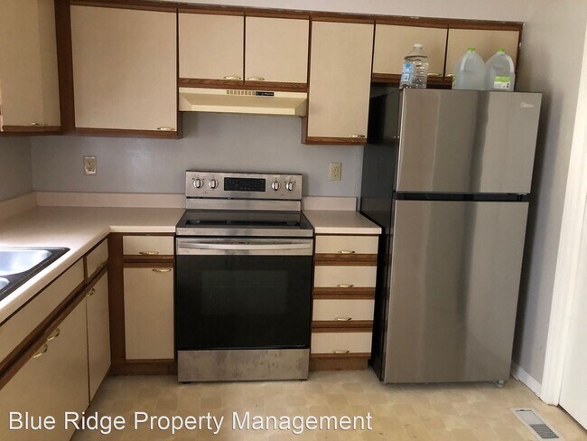 2 br, 1.5 bath House - 225 Huckleberry Roa... - 225 Huckleberry Rd ...