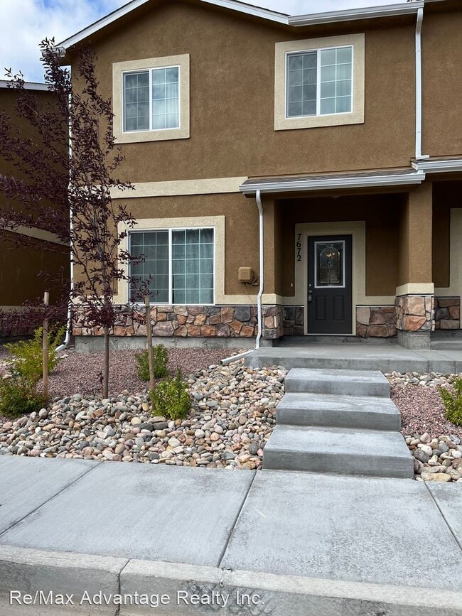 3 br, 2.5 bath House - 7672 Jack Pine Grove - 7672 Jack Pne Grv ...