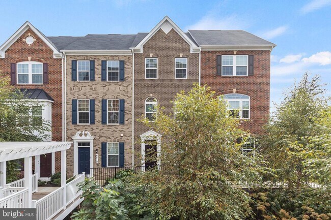 4812 Crest View Dr - 4812 Crest View Dr Hyattsville MD 20782 ...