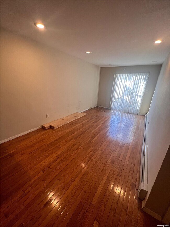 241-10 140th Ave - 241-10 140th Ave Queens NY 11422 | Apartment Finder