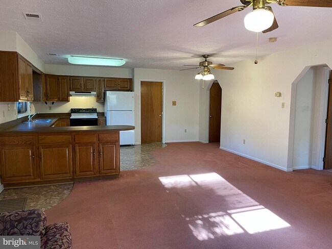 6670 INDIAN HEAD Hwy - 6670 INDIAN HEAD Hwy INDIAN HEAD MD 20640 ...