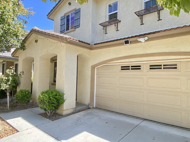 Spacious 3 + 2.5 House in Secluded Culdesac - 5844 Oak Fern Ct Simi ...