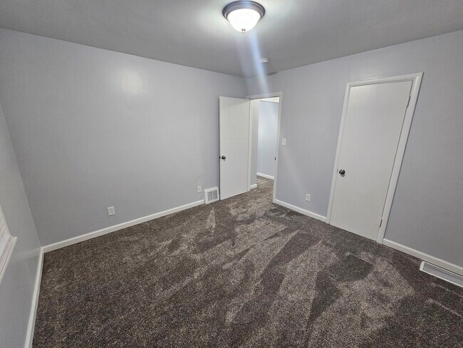 2581 Benton St - 2581 Benton St Akron OH 44312 | Apartment Finder