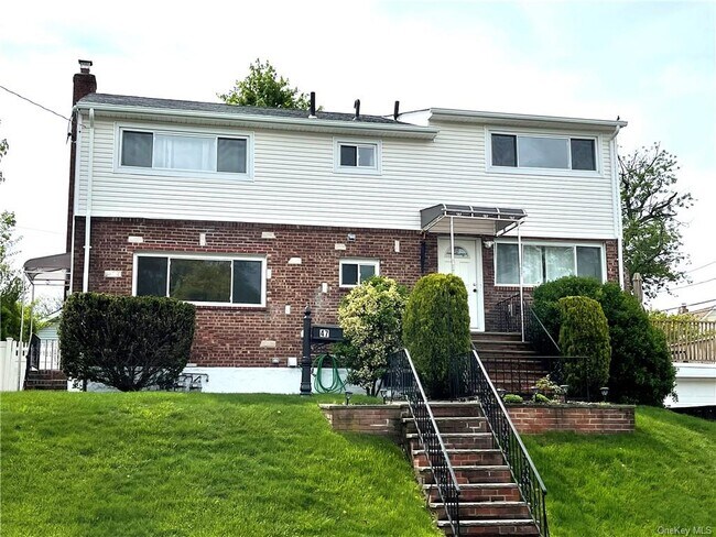 47 Kingston Ave - 47 Kingston Ave South Floral Park NY 11001 ...