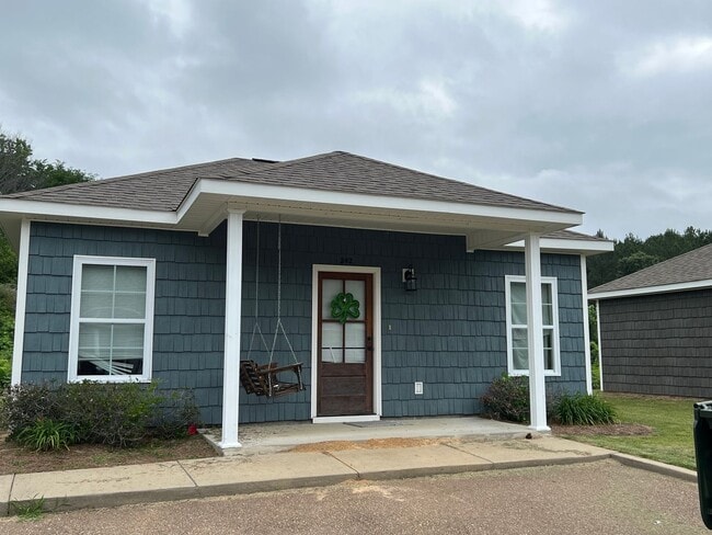 Keystone Cottages II - 242 PR 1107 Oxford MS 38655 | Apartment Finder