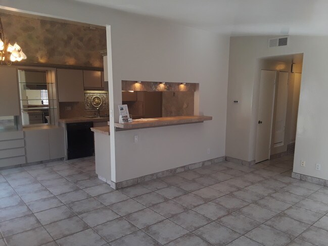 408 Ford Rd - 408 Ford Rd Costa Mesa CA 92627 | Apartment Finder