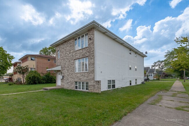 98 W 154th St - 98 W 154th St Harvey IL 60426 | Apartment Finder