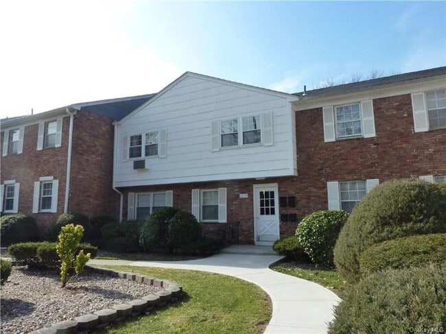 129 Doxbury Ln - 129 Doxbury Ln Suffern NY 10901 | Apartment Finder