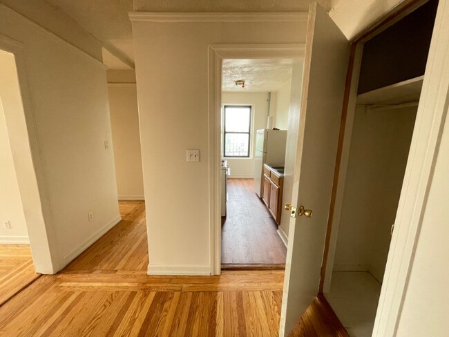 4120 Carpenter Ave - 4120 Carpenter Ave The Bronx NY 10466 | Apartment ...
